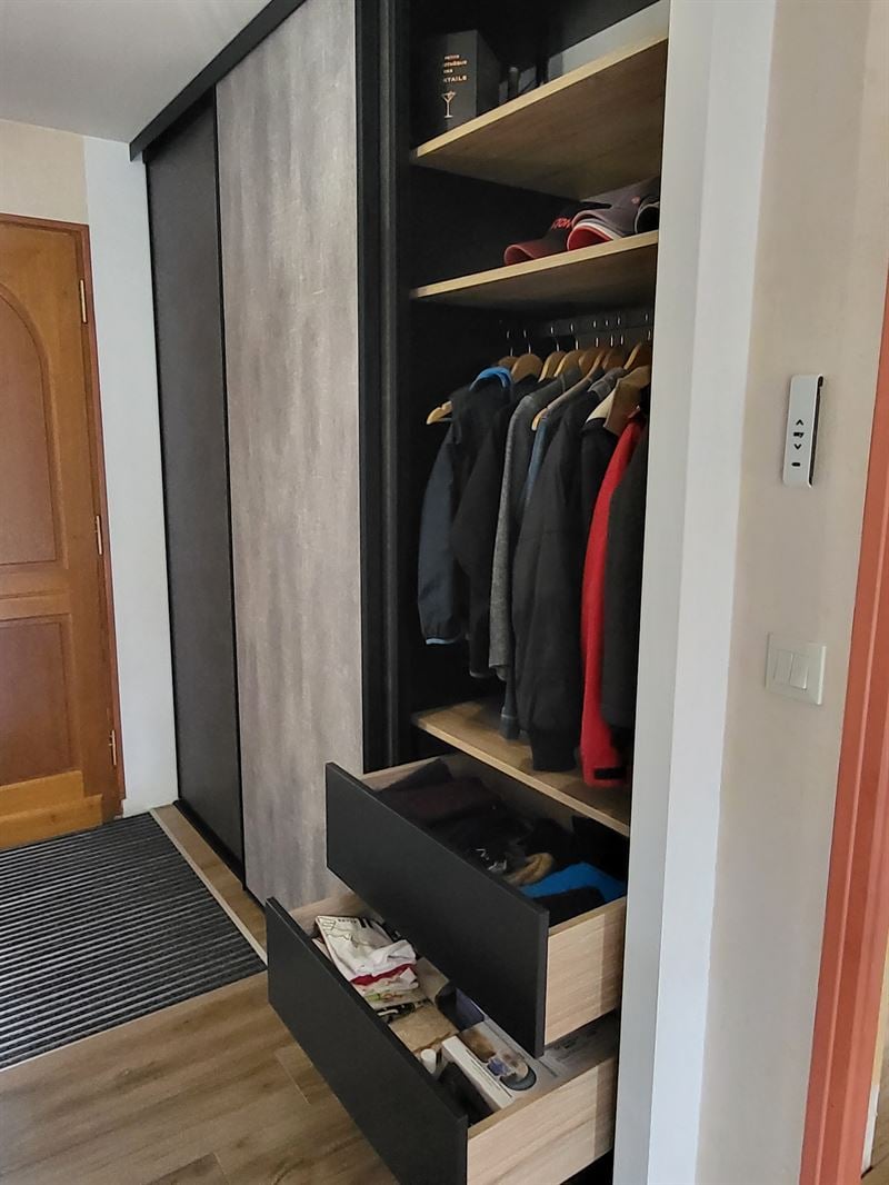 Placard d'entrée bois et noir | Raison Home